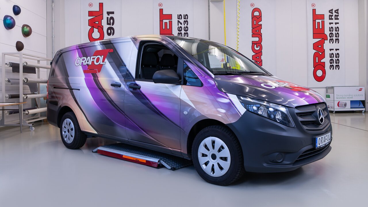 Orafol - ORAJET® 3951RA+ ProSlide™ Premium Digital Printing Cast PVC